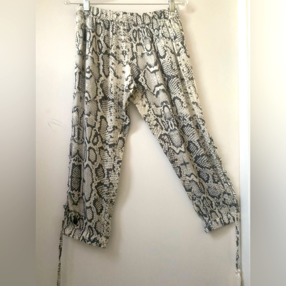 Rip Curl Snake Skin Lace Up Cropped Pants Capris - Gem